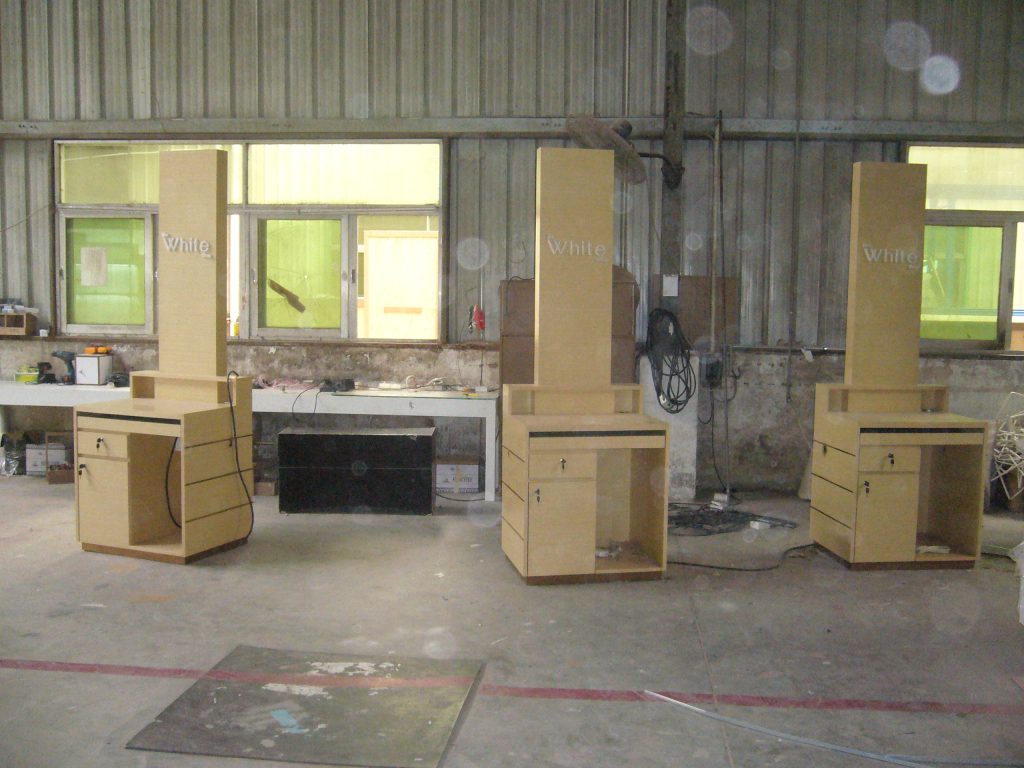 The White Shop – Jewelry & Fashion in Dubai - m2display