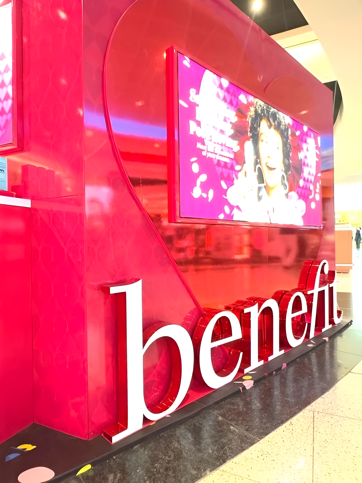 Benefit Brings the Fun: Playful Pop-Up Design in Dubai Duty Free ...